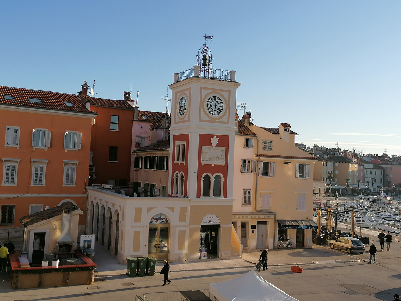 Projekt uređenja fasade gradskog sata na Trgu m. Tita - Grad Rovinj-Rovigno
